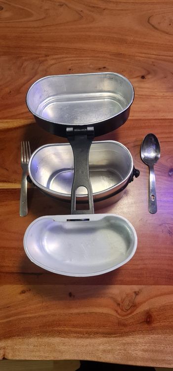 Original Schweizer Armee Gamelle, 3-teilig mit Besteck (Gebraucht) in Thun für CHF 10 – nur ...