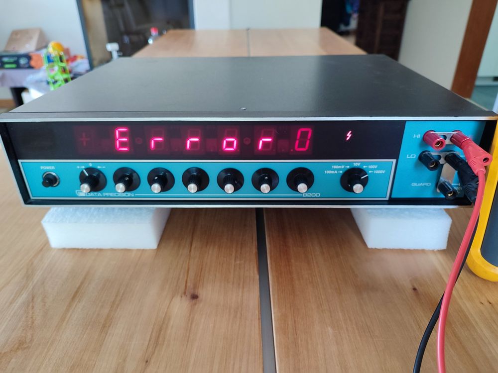 Kalibrator Data Precision 8200 - Spannung, Strom (Gebraucht) in ...
