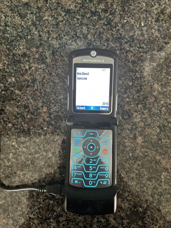 Motorola RAZR V3 GSM / schwarz | Kaufen auf Ricardo