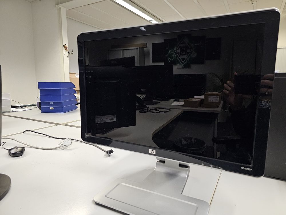 HP w2207 Monitor 22 Zoll Bildschirm (Gebraucht) in Thayngen für CHF 50 ...