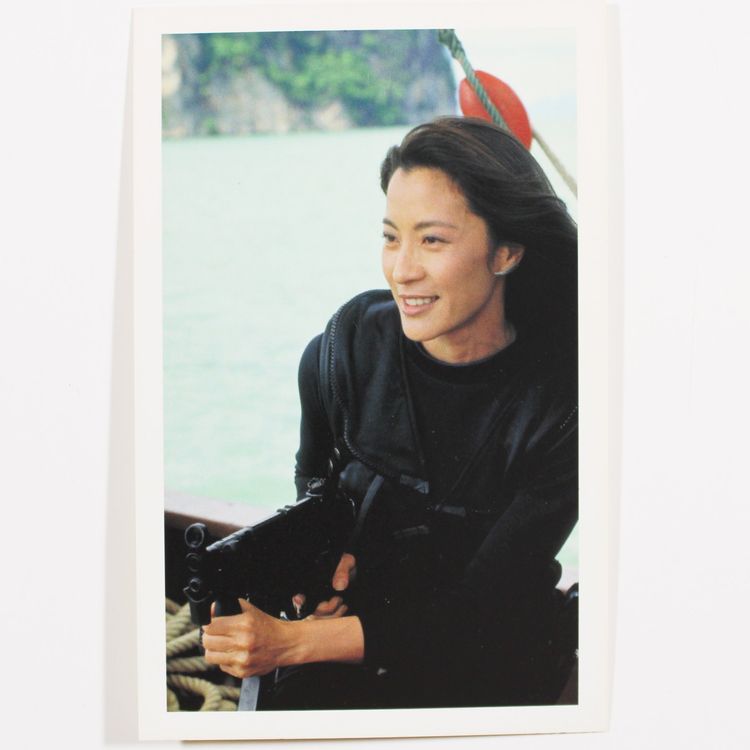 Postkarte James Bond 007 Bondgirl Michelle Yeoh OSCAR 2023 (Nuovo ...