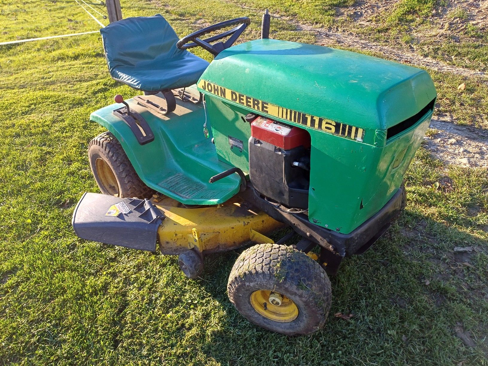 John Deere (Gebraucht) in Schmidigen-Mühlew für CHF 800 – nur Abholung auf Ricardo kaufen