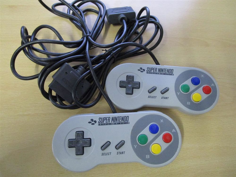 2 x Super Nintendo Controller ORIGINAL (Gebraucht) in für CHF 35 – mit ...
