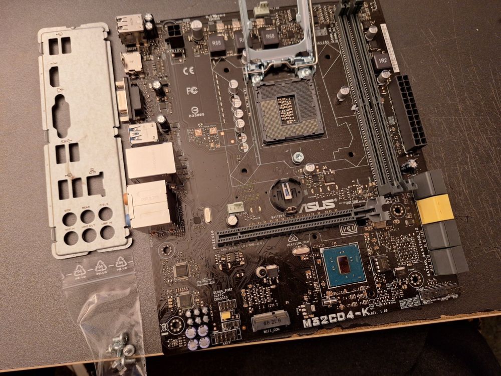 ASUS M32CD4-K Rev.2.0 Mainboard Micro ATX Sockel 1151 (Gebraucht) in ...