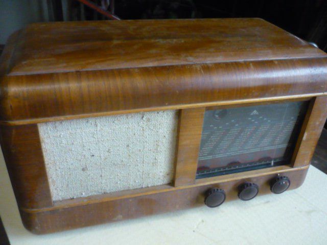 Alter Radio Niesen Röhrenradio Sammlerstück (Defekt) in Belp für CHF 1 ...