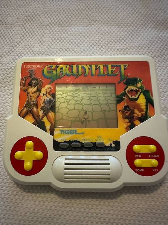 Console électronique vintage Gauntlet (Gebraucht) in Senarclens für CHF ...