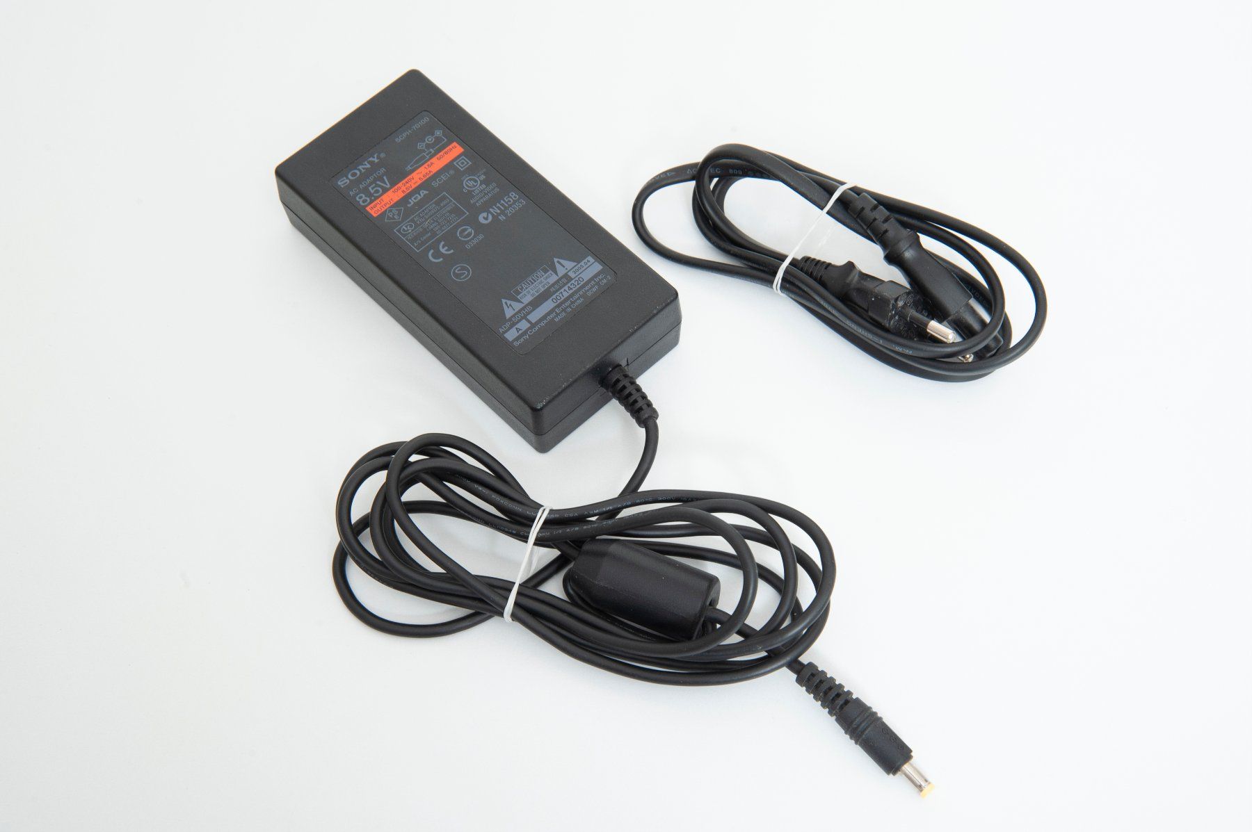 Sony AC Adaptor 8.5 V - SCPH-70100 - Sony Playstation 2 (D'occasion) à ...