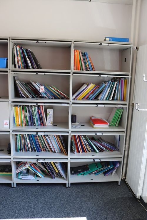 2 5-fache Schrankwand (Lot 157) Standort 3011 Bern (Gebraucht) in ...