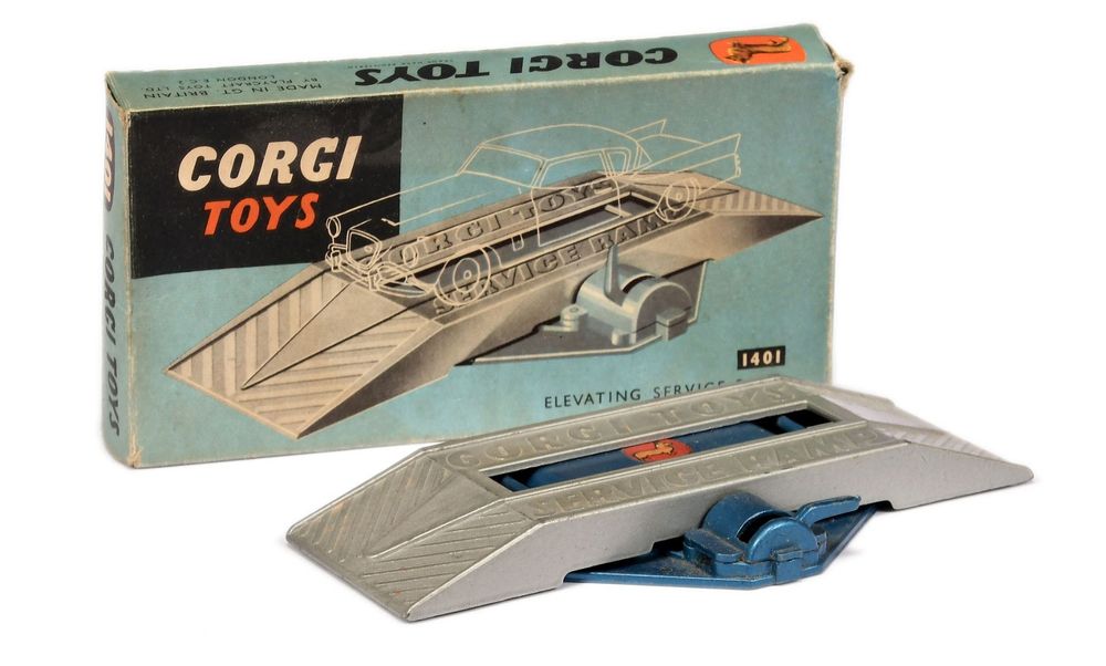 Corgi Toys - 1401 Elevating Service Ramp RAR TOP!!! (Gebraucht) in ...