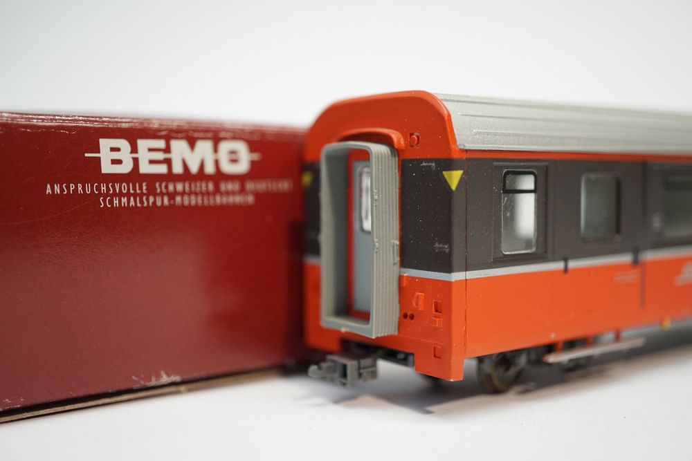 4∑ D+R RhB Bernina Personengepäckwagen 2. Klasse BD 2475 (Gebraucht) in Uetendorf für CHF 49 ...