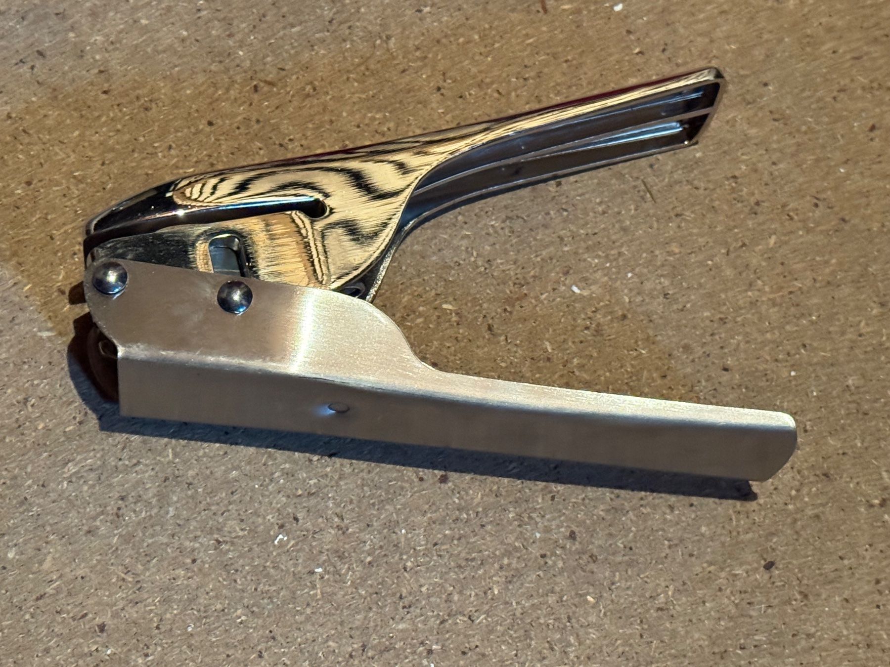 Pickmaster Plektrum-Stanzer - Make your own Picks! (Gebraucht) in ...