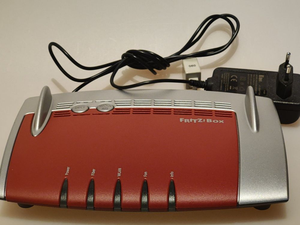 AVM FRITZ!Box 5490 Fiber (Gebraucht) in Eschen für CHF 20 – mit Lieferung auf Ricardo kaufen