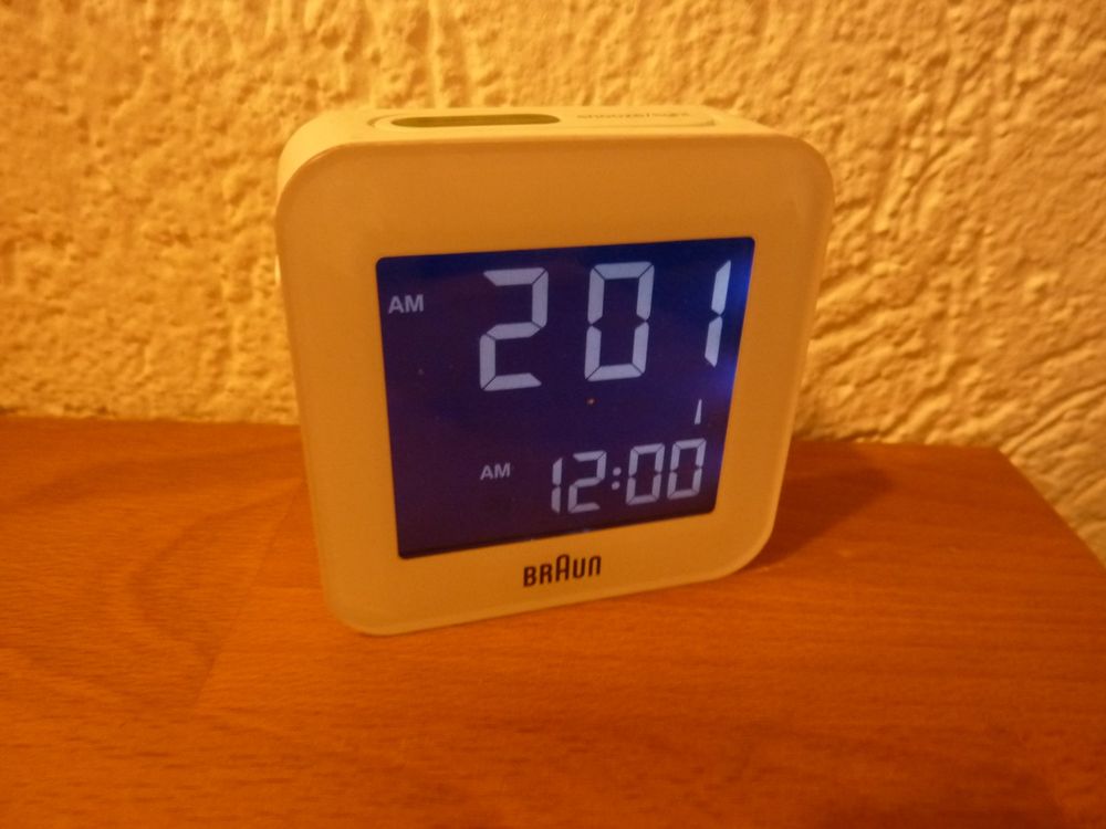 Wecker, Funkwecker Braun BC08-DCF White (Gebraucht) in Hochfelden für ...