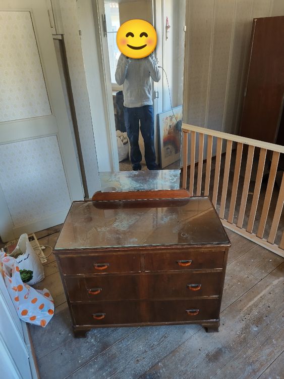commode - coiffeuse (Gebraucht) in Cortébert für CHF 5 – nur Abholung ...