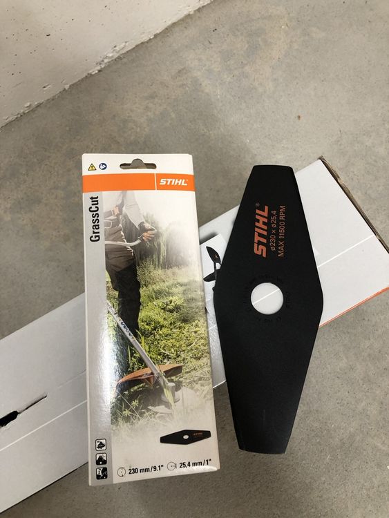 STIHL Graschneideblätter Stihl 230mm (Neu und originalverpackt) in Buchs ZH für CHF 29.9 – mit ...