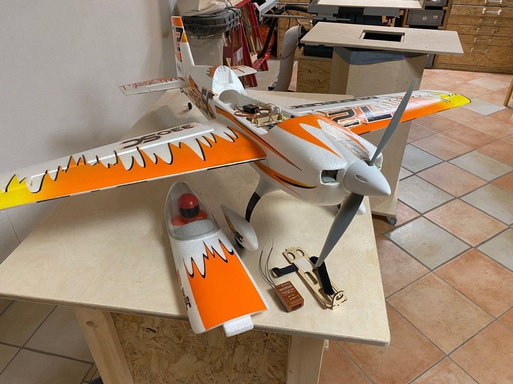 Multiplex Extra 330 SC 1200mm + Reg. + E (Gebraucht) in Bassersdorf für ...