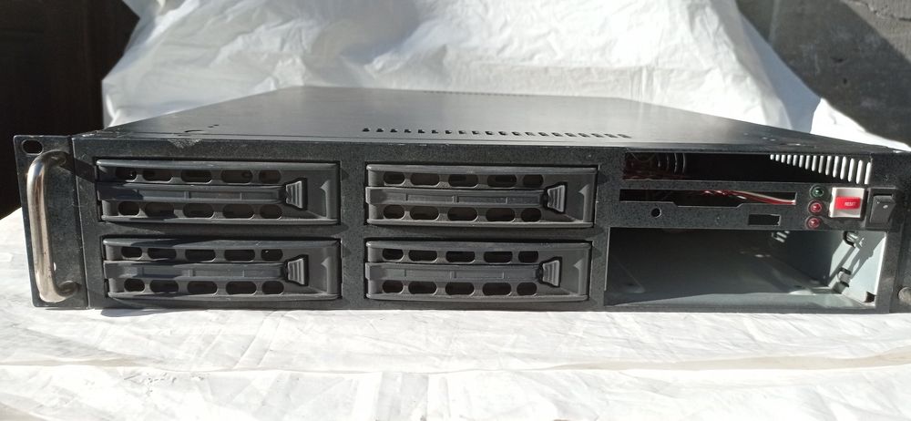 Case rack 19" 4u per PC | Kaufen auf Ricardo