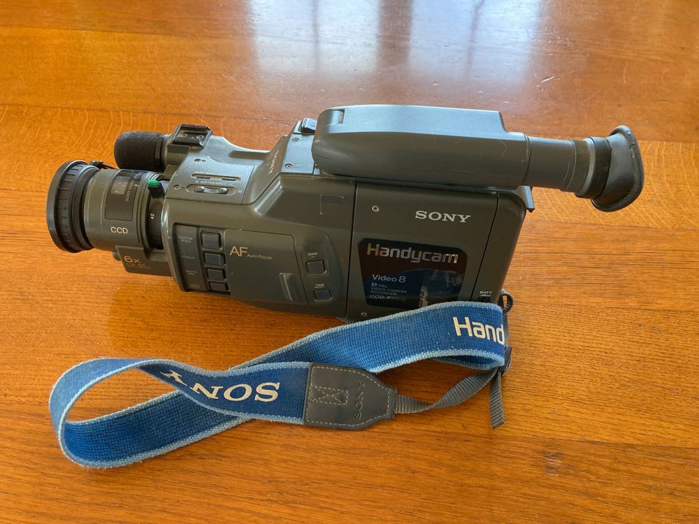 Sony Handycam CCD-F350E (Gebraucht) in Lovens für CHF 56 – mit ...