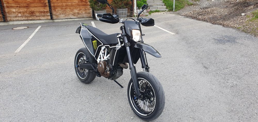 Husqvarna 701 Supermoto (Gebraucht) in Schellenberg für CHF 9824 – nur Abholung auf Ricardo kaufen