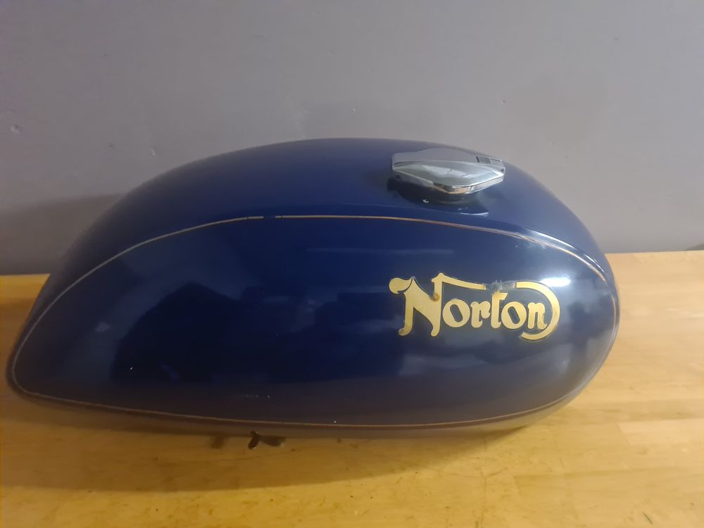 NORTON COMMANDO TANK OLDTIMER VINTAGE (Gebraucht) in Bellevue für CHF ...