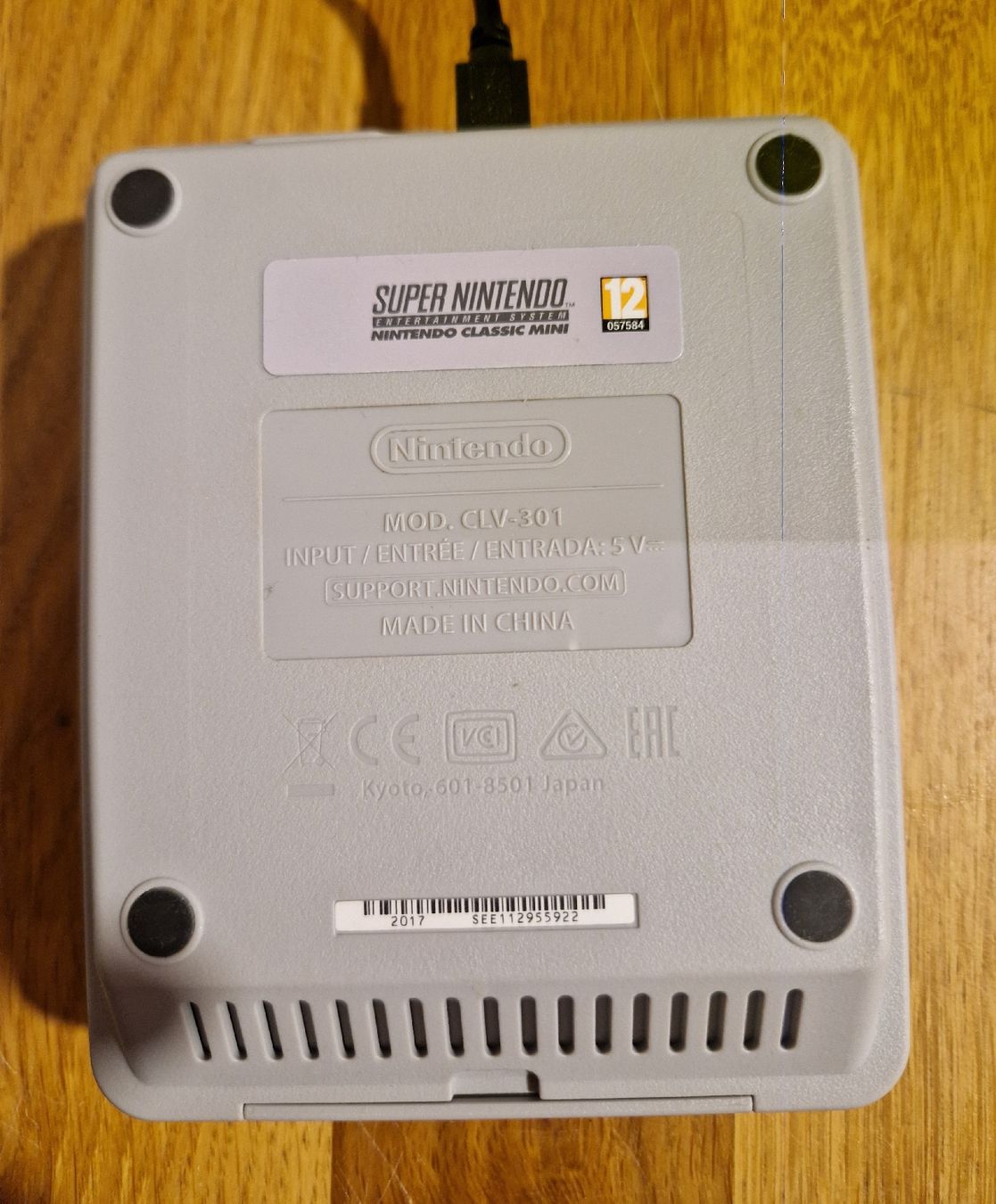 Nintendo Classic Mini Super Nintendo SNES mit 2 Controller (Gebraucht ...