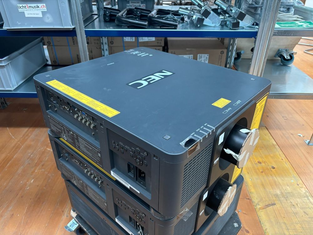 NEC PX803UL Laserprojektor 2/3 (Gebraucht) in Effretikon für CHF 2250 ...