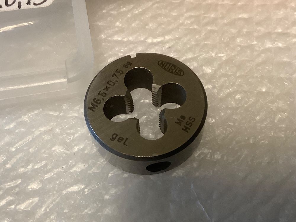 M 6.5 x 0.75 Schneideisen Filière HSS, Neu von NORIS (Neu und originalverpackt) in Widnau für ...