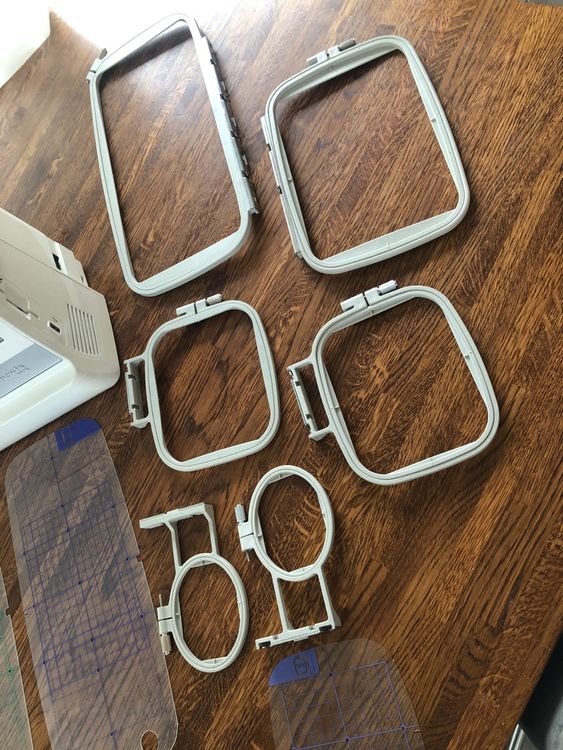 Nähmaschine Brother innovis innov-is NV 750E Stickmaschine | Kaufen auf Ricardo