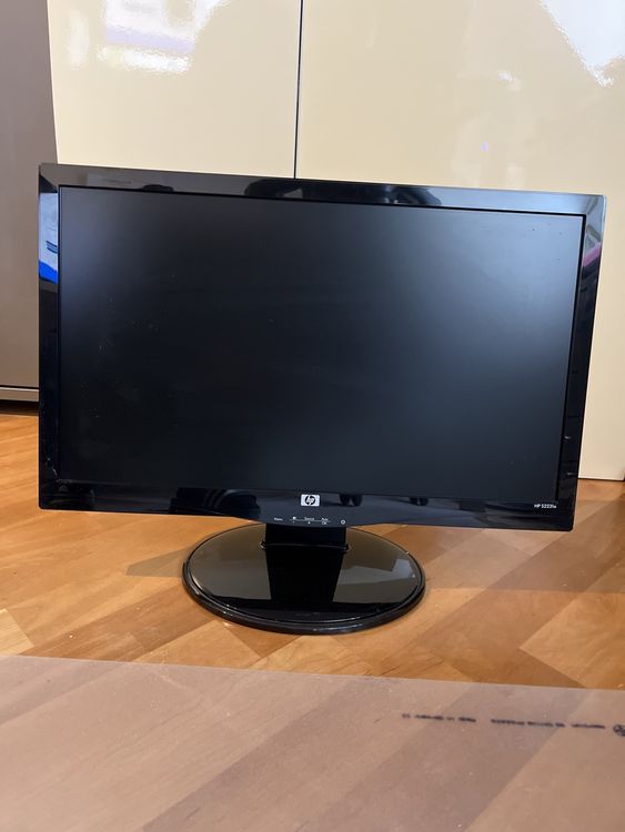 Bildschirm HP S2231a Monitor (Gebraucht) in Bern für CHF 9 – mit ...