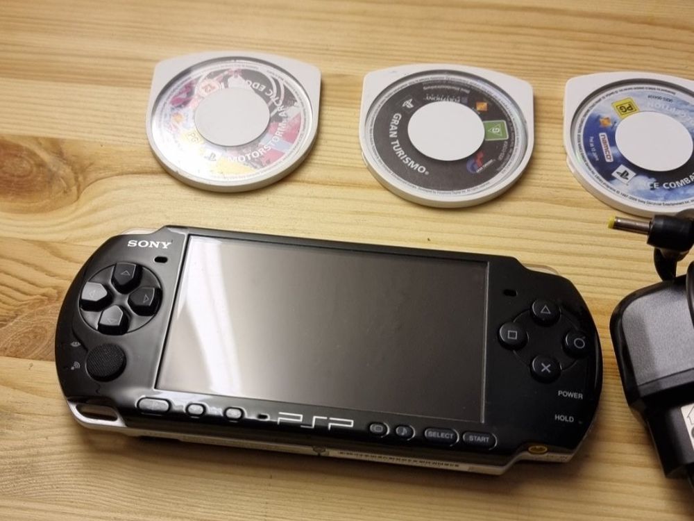 Sony PSP playstation portable (Gebraucht) in Thusis für CHF 42 – mit ...