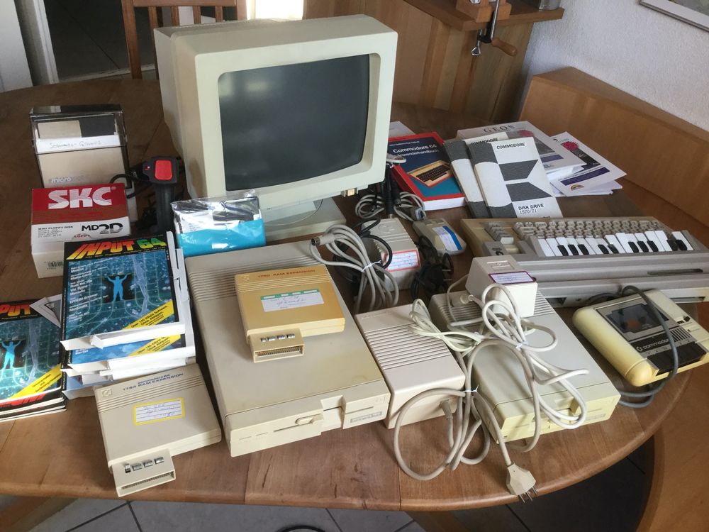 Diverse Teile Commodore IBM RAM Expansion, Floppy Disk Drive (Gebraucht ...