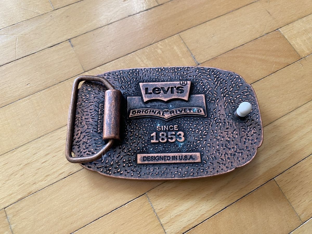 Levi Strauss Gürtelschnalle, Vintage Adler, Top Zustand! (Gebraucht) in ...