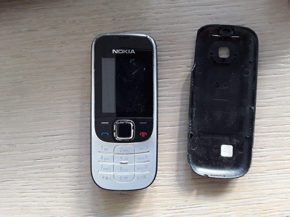 Handy Nokia 2330 Classic (Gebraucht) in Bazenheid für CHF 2 – mit Lieferung auf Ricardo kaufen