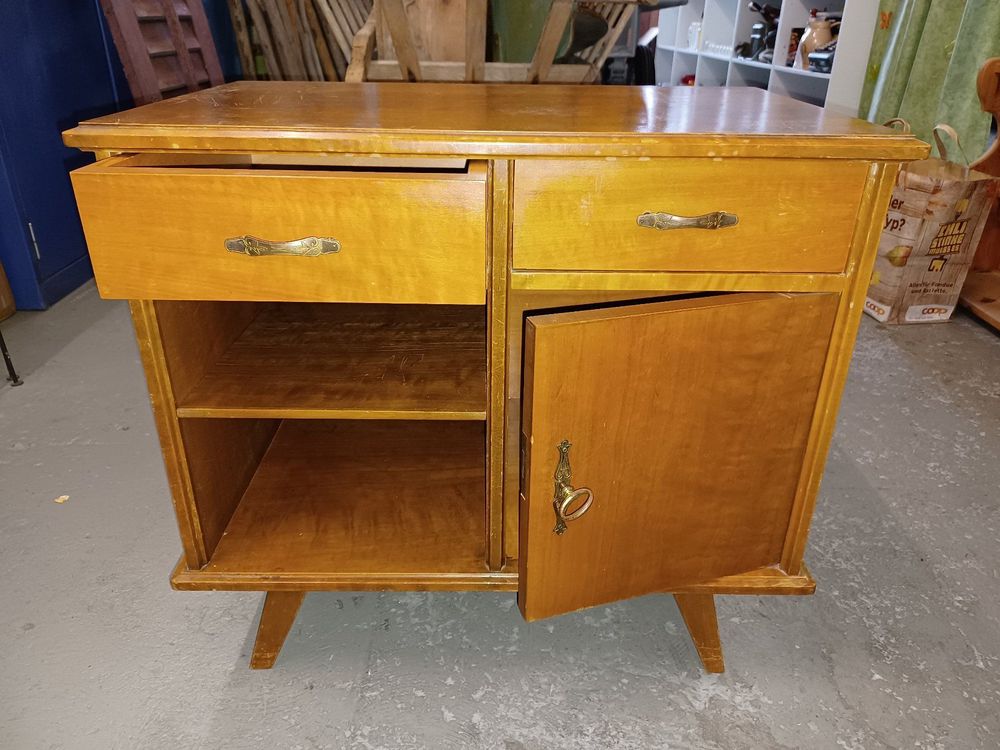 Holzkästli / Beistelltischli aus Holz (Gebraucht) in Niederhelfenschwil für CHF 1 – mit ...