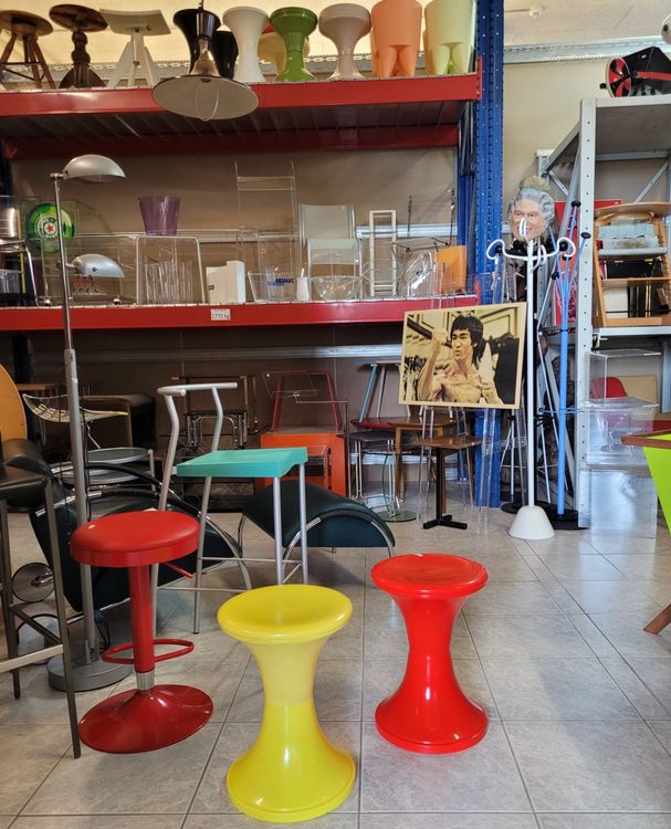 Made in Hong Kong Stool Set Gelb-Rot Hocker Tulpenfuss | Kaufen auf Ricardo