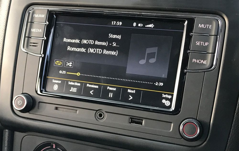 Original VW RCD330 Radio | Apple Carplay | Bluetooth (Gebraucht) in ...