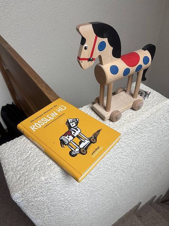 Rössli Hü Buch mit Trauffer Rösli (neuwertig) (Gebraucht) in Roggwil BE ...