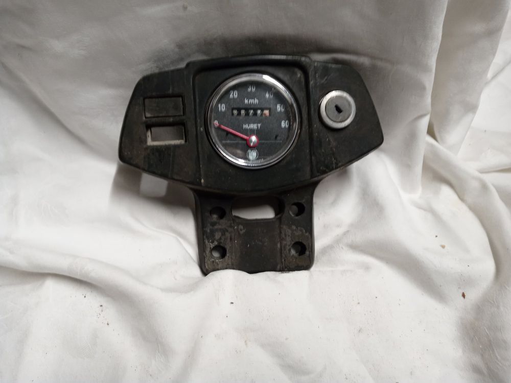Puch X30 Mofa Cockpit mit tacho Huret mit Logo Puch (Gebraucht) in Prez ...