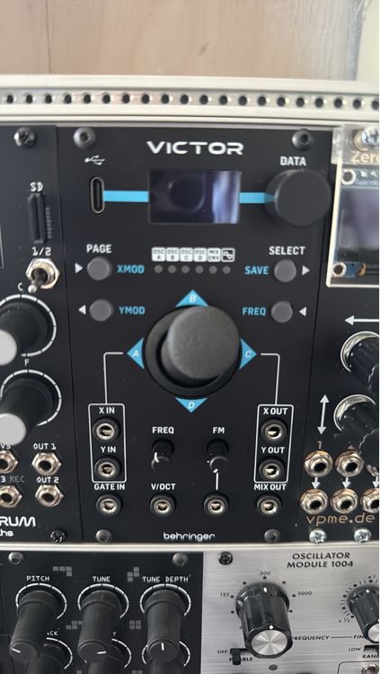 Behringer Victor Sequencer - Top Zustand! Eurorack Modul (Gebraucht) in ...