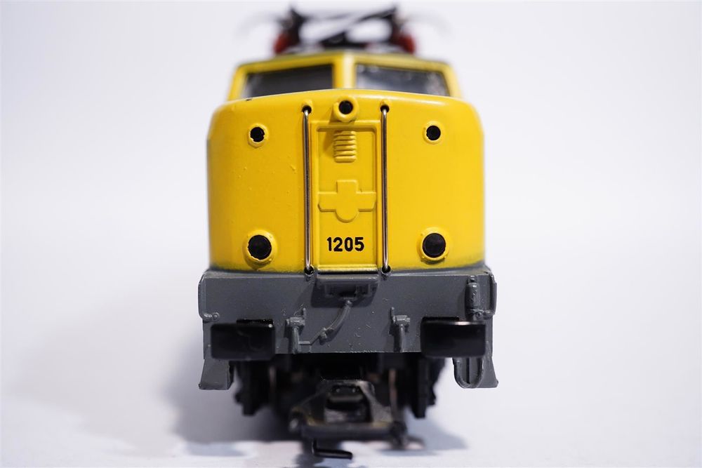 8∂ Märklin 3055 NS E-Lok 1205 graugelb (Gebraucht) in Uetendorf für CHF ...