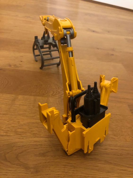 Greifarm von Bruder für Montage an einem Bruder Traktor (Gebraucht) in ...