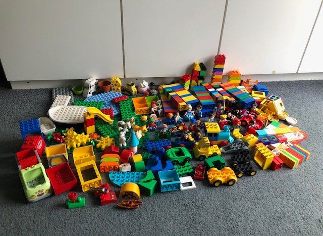 grosse Lego Duplo-Sammlung: 5,5 kg/ ca. 400 Teile (Gebraucht) in ...