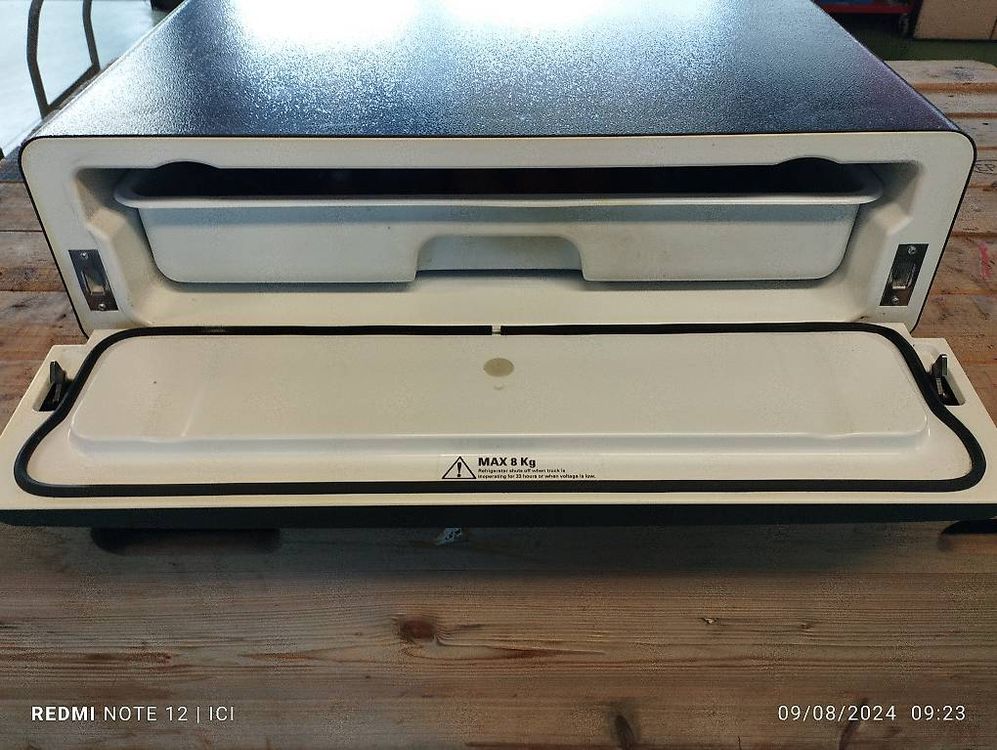 Frigo 24V Scania, peut aussi avec 12V avec modification. (Gebraucht) in ...