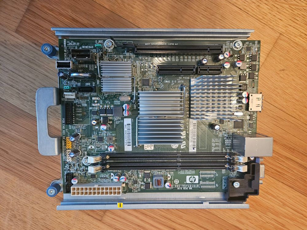 HP ProLiant N54L G7 MicroServer | 4GB RAM Verkaufe hier mei | Kaufen ...