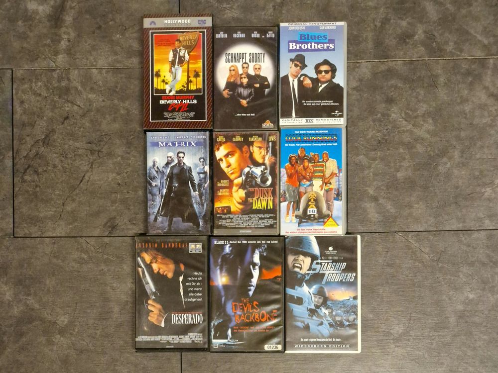 9 VHS Kasetten - 90er - Kult | Kaufen auf Ricardo