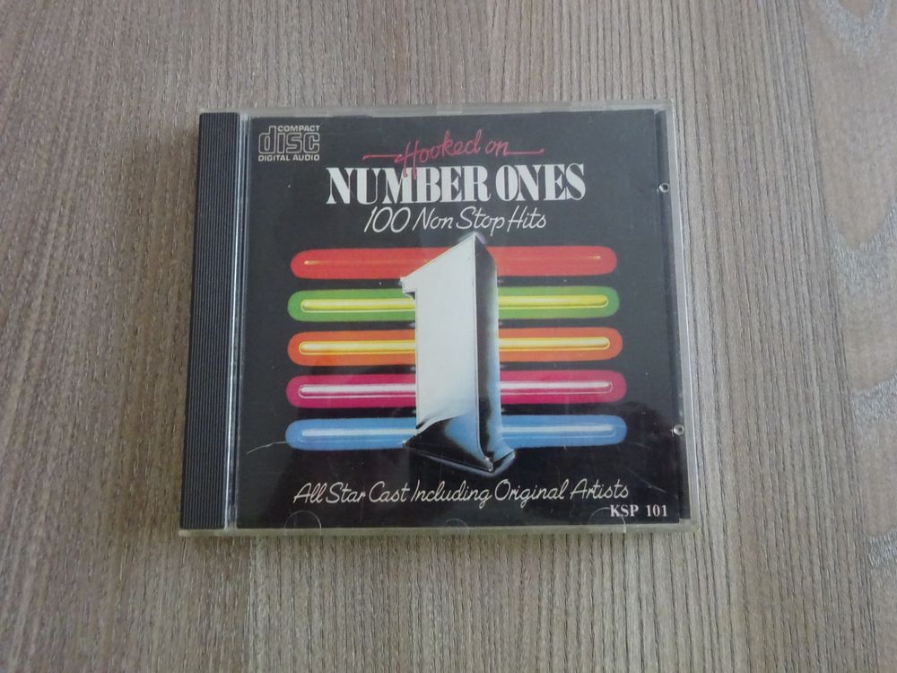 Hooked on NUMBER ONES 100 Non Stop Hits ! (Gebraucht) in Kaltbrunn für ...