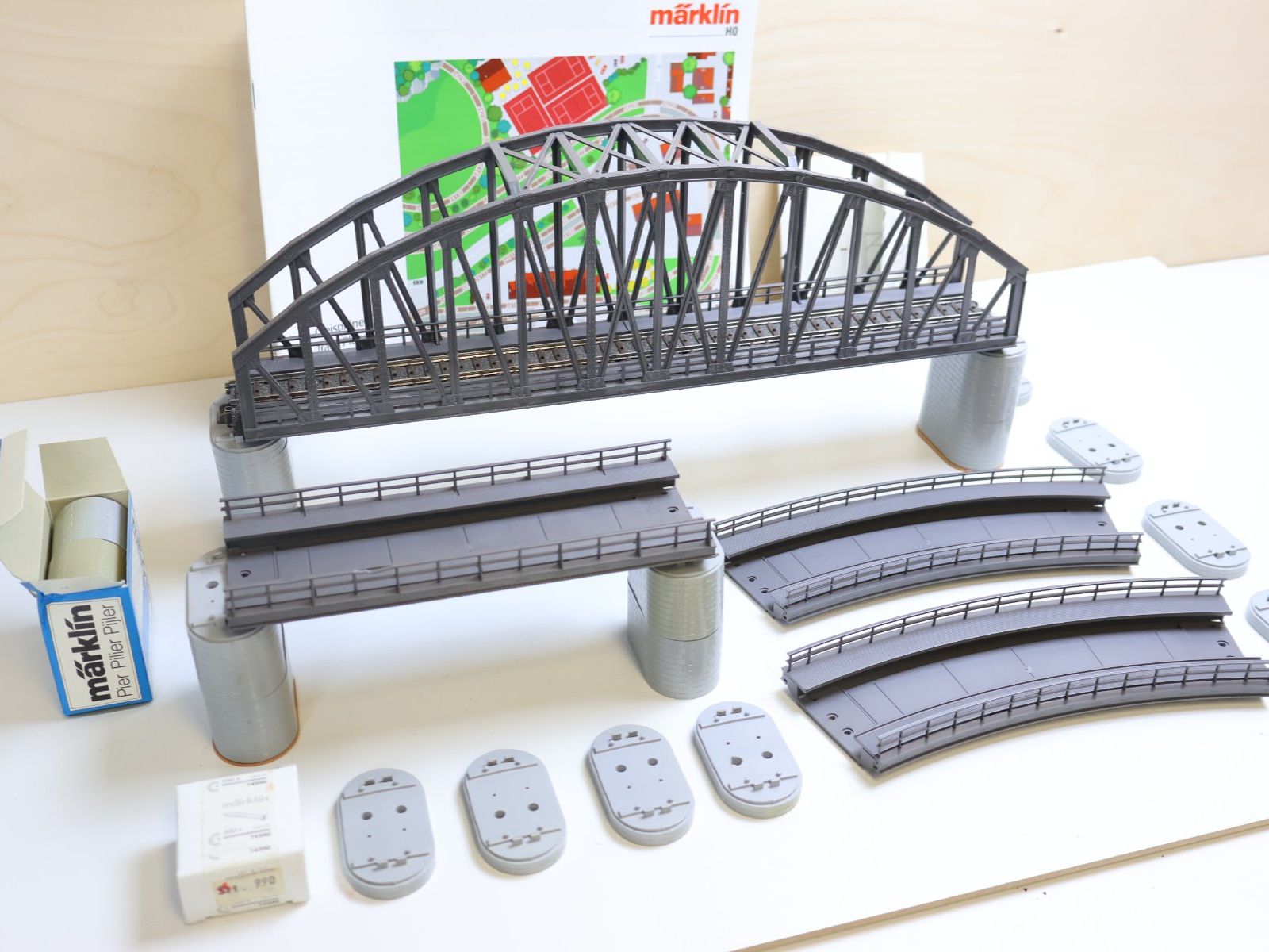 Märklin C-Gleis grosses Brücke & Pfeiler Set - 74636 H0 (Gebraucht) in ...