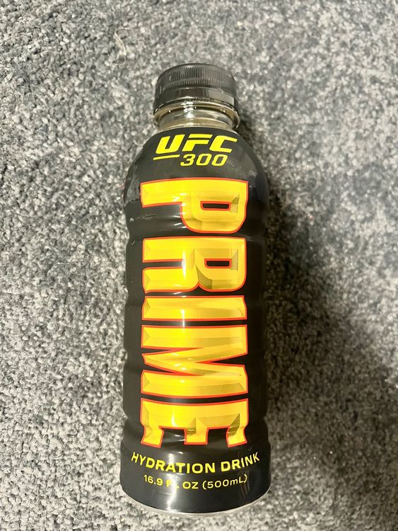 PRIME UFC 300 - (Paul Logan) (Neu und originalverpackt) in Oberglatt ZH ...