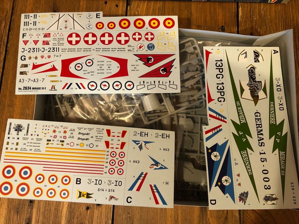 Mirage III E 1:48 (Neu (gemäss Beschreibung)) in Tafers für CHF 30 ...