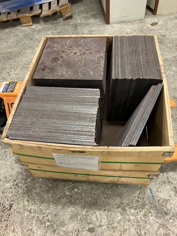 755. Posten mit Metallplatten ab 1.- (Gebraucht) in Necker für CHF 512 ...